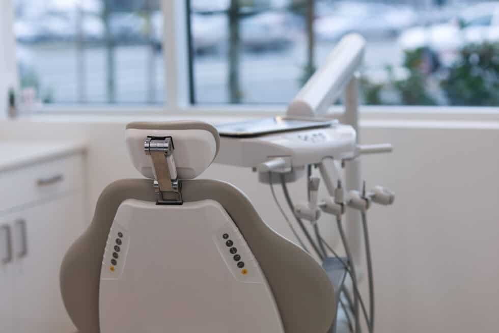 Should I see a dentist for tooth sensitivity? - Nanaimo Smiles | Dentist